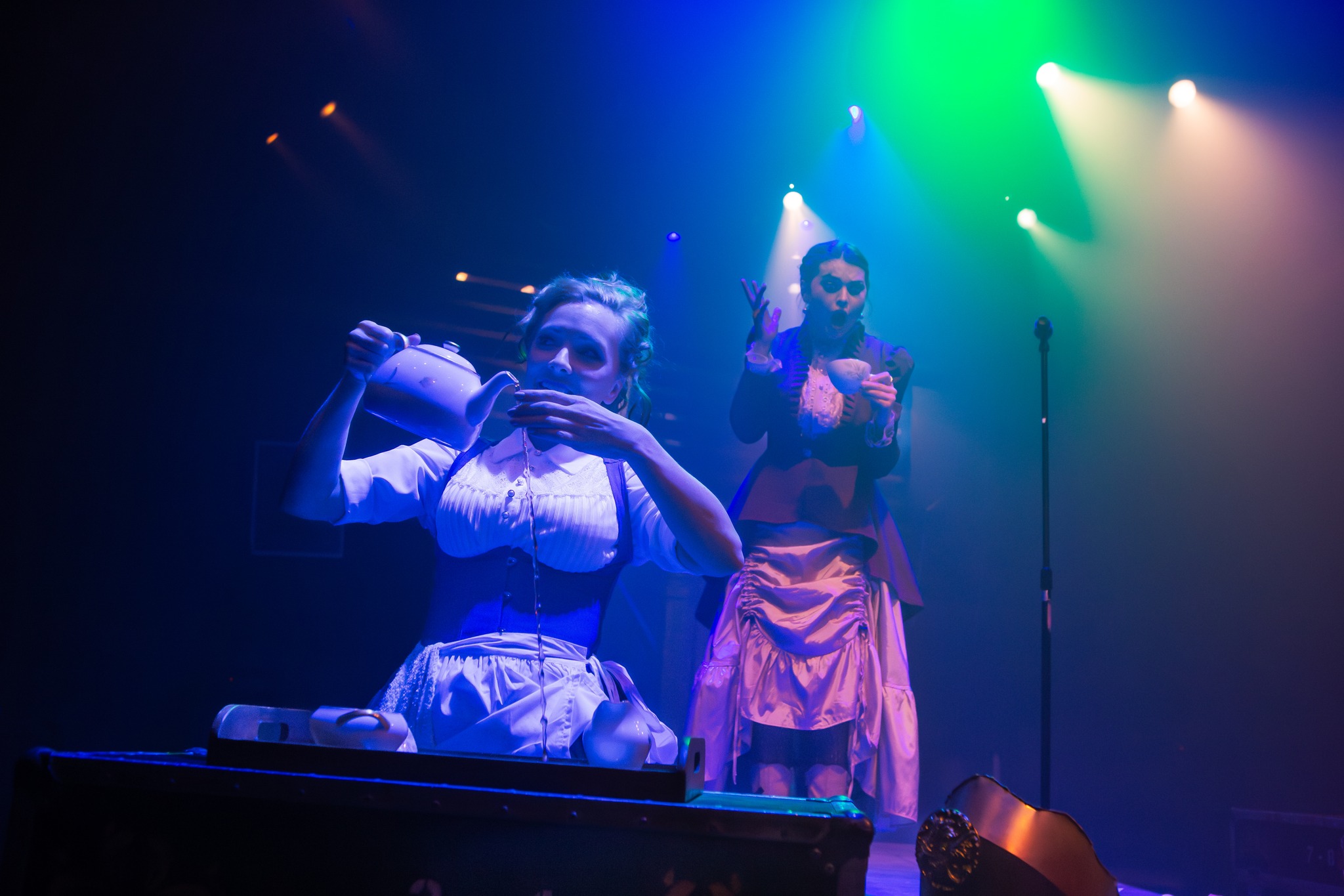“Go axe your father!” Theatre Three’s Lizzie – Sharp Critic ...
